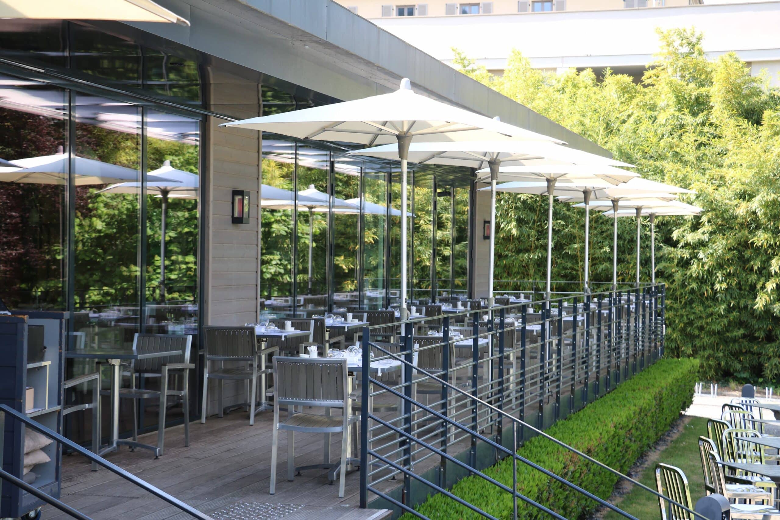 Restaurant Fond Rose | Restaurant romantique avec jardin proche de Lyon ...
